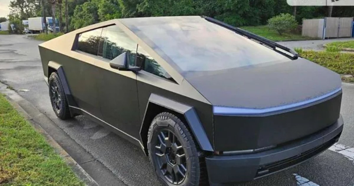 Ціна - космос: єдиний в Україні Tesla Cybertruck виставили на продаж ...